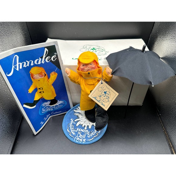 Annalee | Toys | Annalee Doll Society 988 Club Logo Felt Sculpted ...